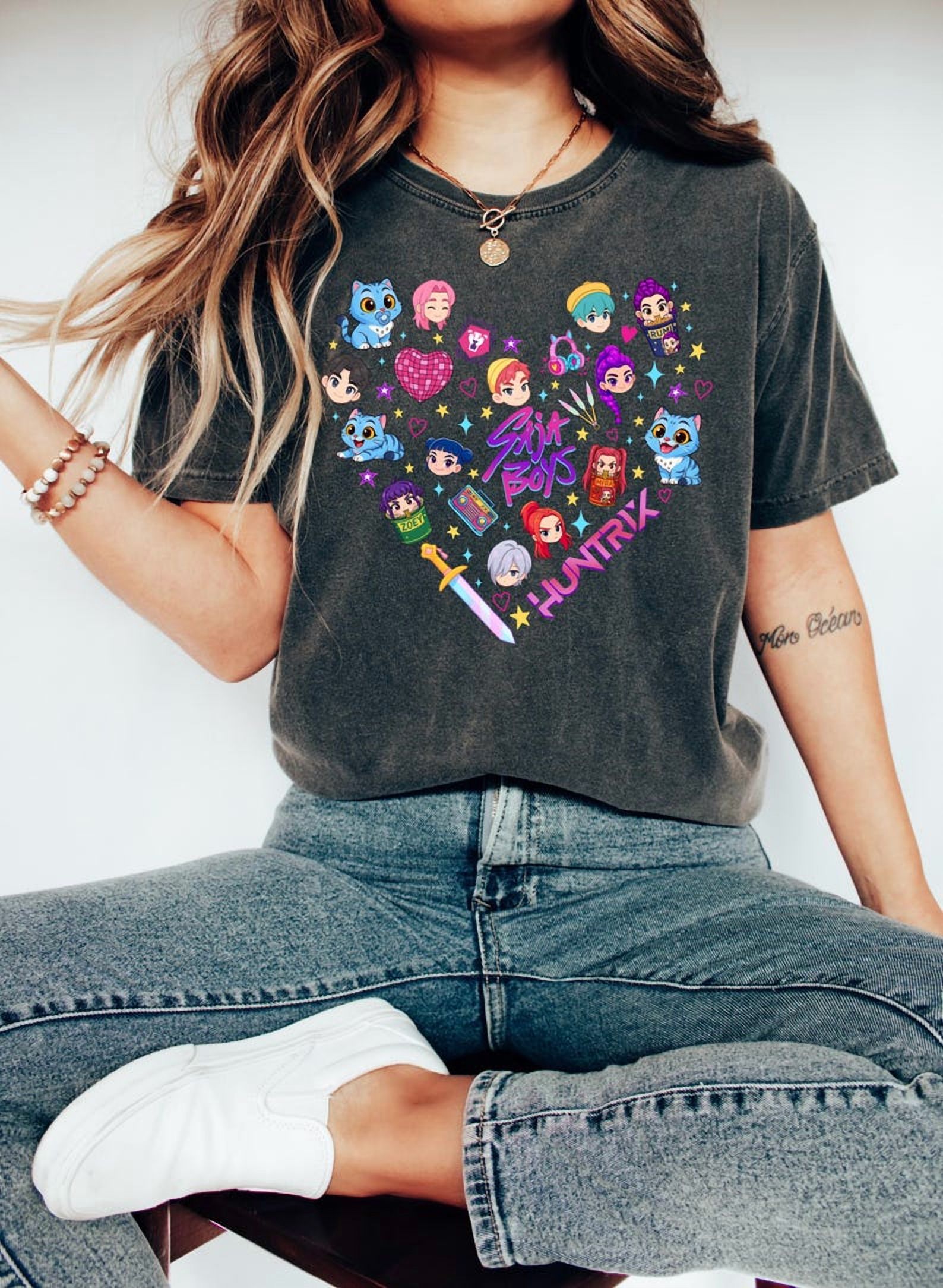 Retro Huntrix Heart Shirt, Kpop Demon Hunters Saja Boys Group Shirt ...