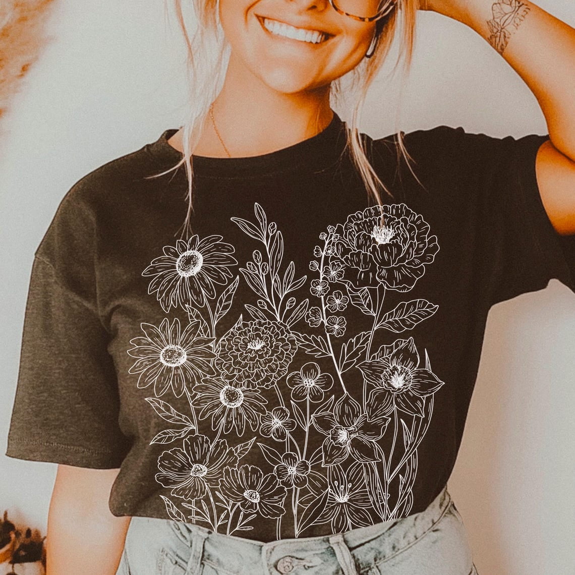 Retro Wildflower Bouquet T-shirt, Floral T-shirt, Flowers T-shirt, Boho Flower SVG, Vintage ...