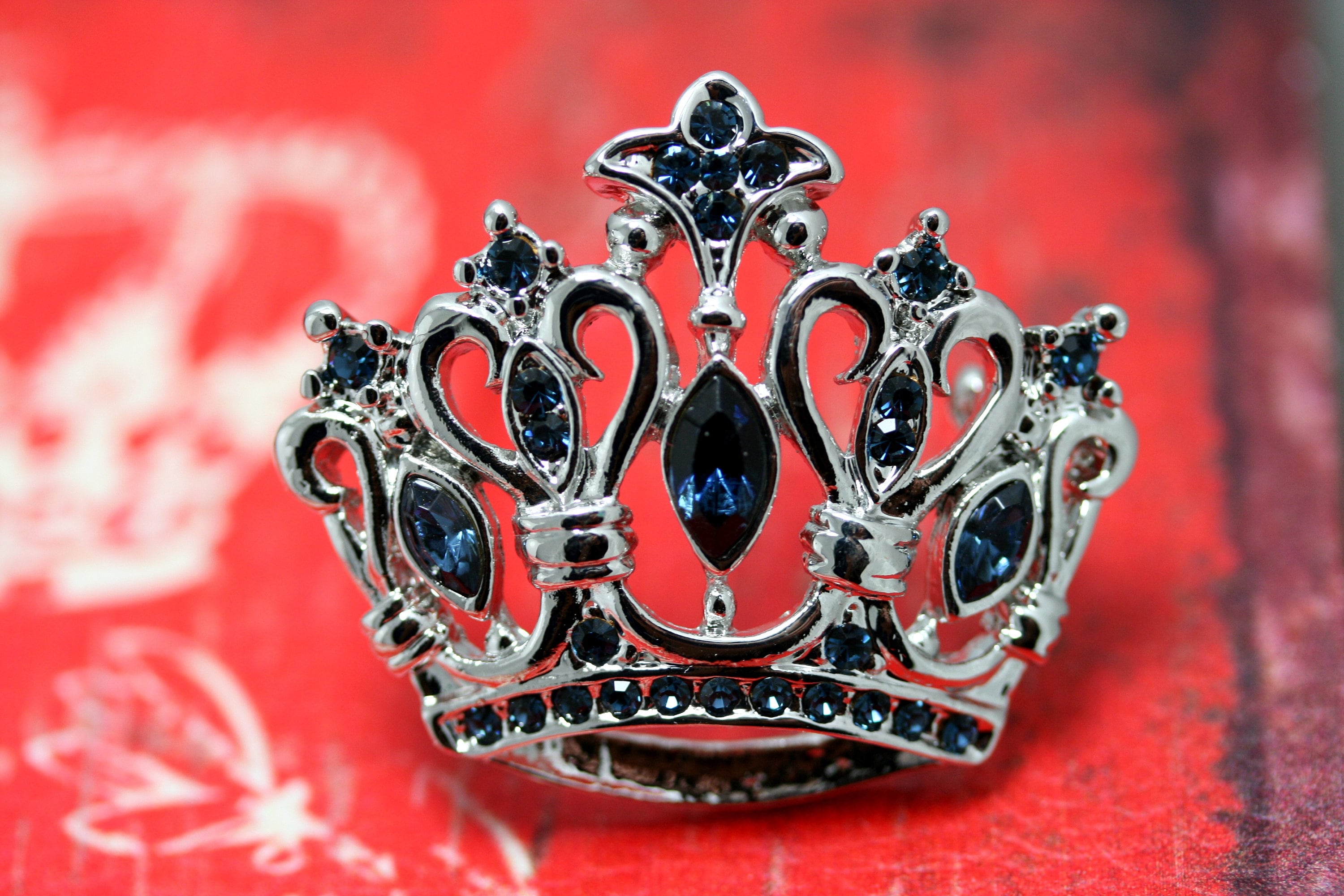 Rhinestone Crown Brooch Pin Fashion Elegant Women Crown Shape Princess ...