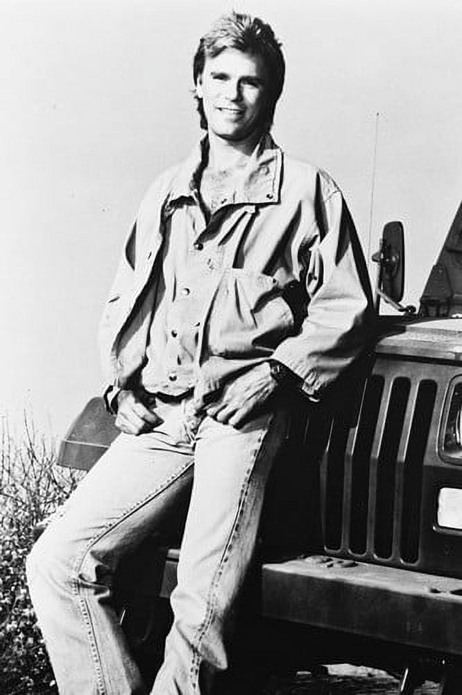 Richard Dean Anderson as Angus Macgyver in Macgyver 24x36 Poster With Jeep - Walmart.com