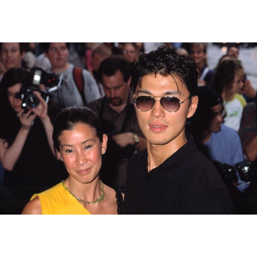 Rick Yune & Lisa Ling At The Premiere Of Jurassic Park 3 Nyc 7172001 By ...