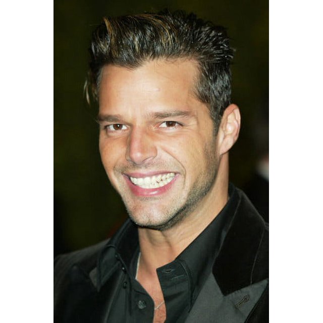 Ricky Martin Smiling Candid Color 24x36 Poster - Walmart.com