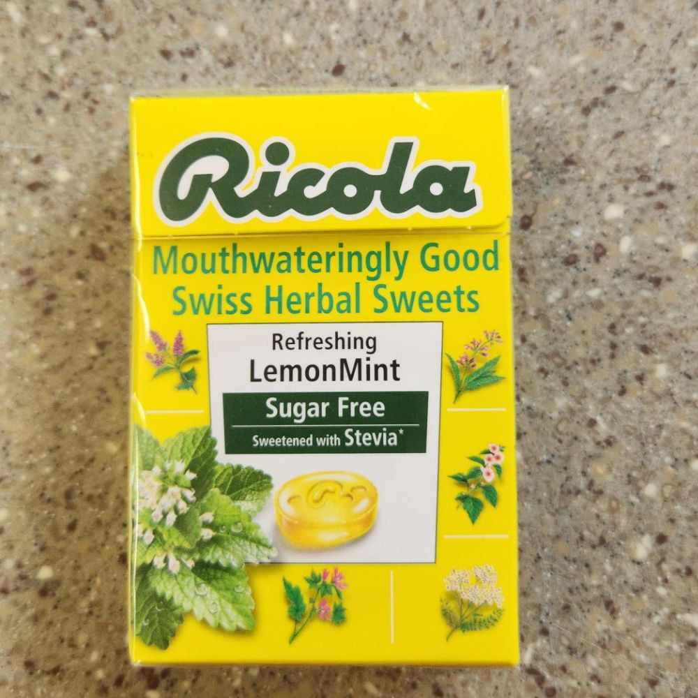 Ricola Refreshing Lemon Mint with Vitamin C - Sugar Free Swiss Herbal Sweets 45g (Pack of 10 ...