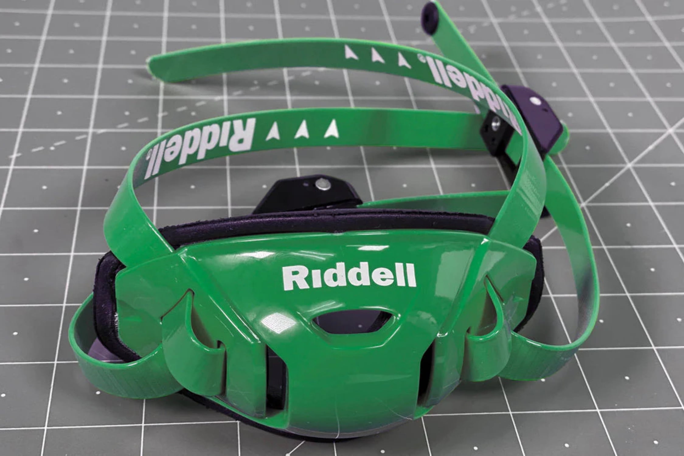 Riddell SpeedFlex Football Helmet Chin Strap - Hard Cup Cam-Loc, Kelly ...