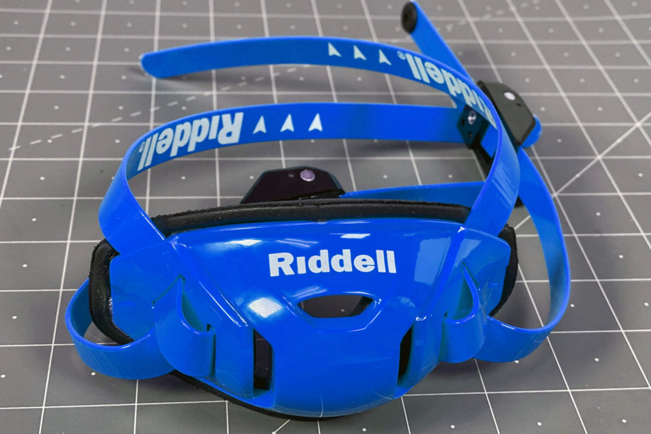 Riddell SpeedFlex Hard Cup Cam-Loc Chinstrap - Royal Blue, Large ...
