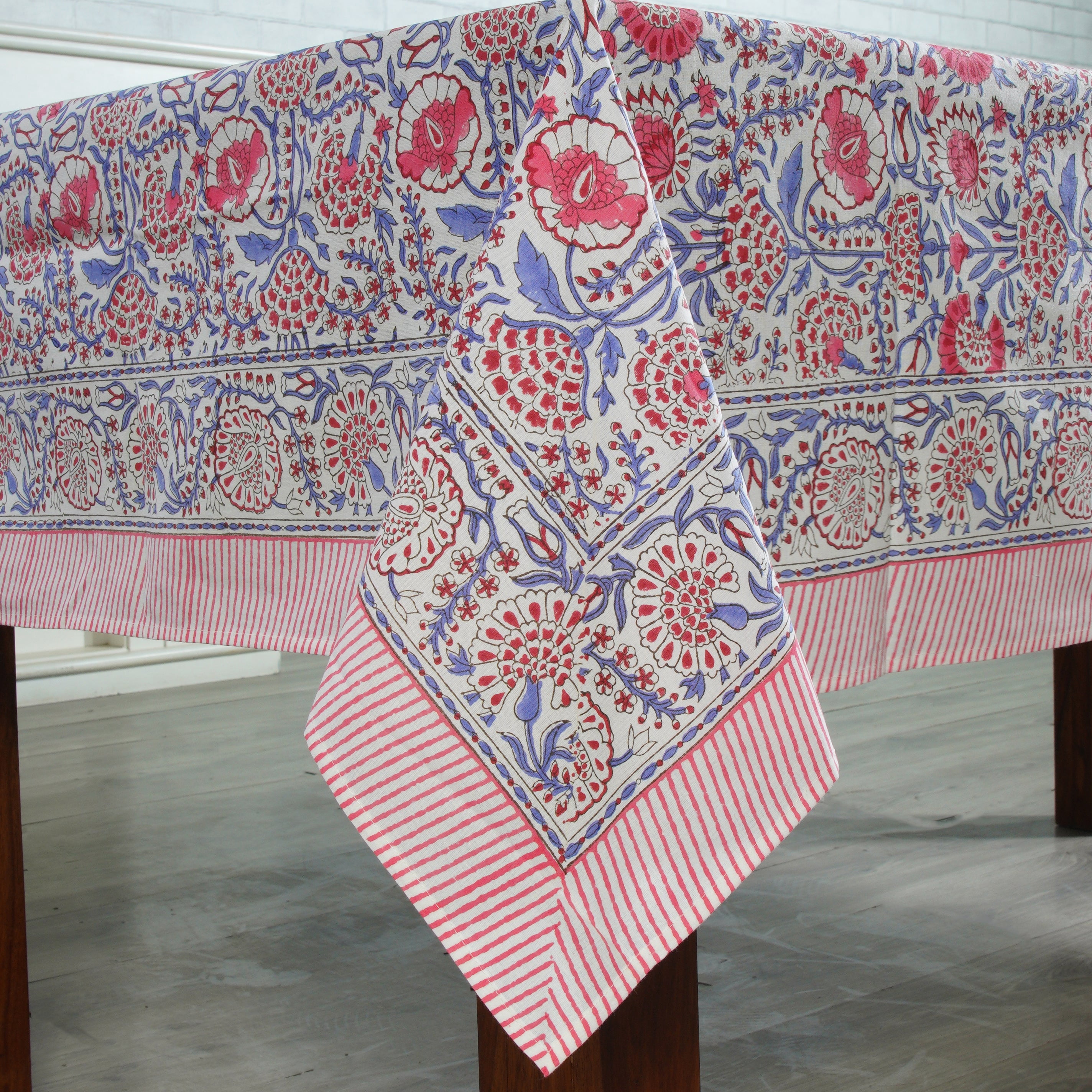 Ridhi Pigeon Blue And Flamingo Pink on White Flower And Pink Color ...