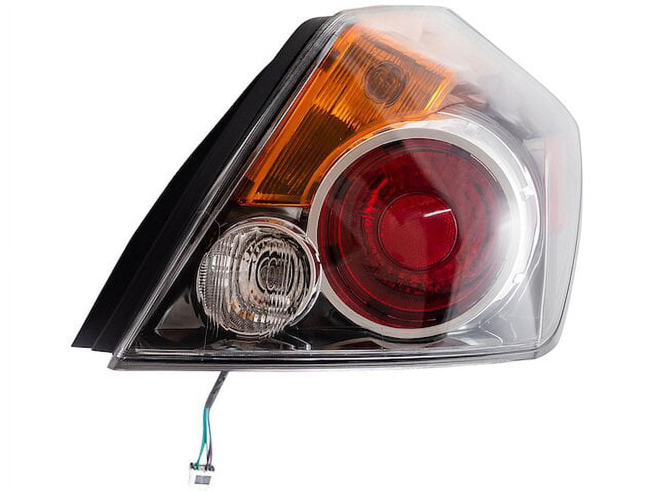 2012 Nissan Altima Tail Light