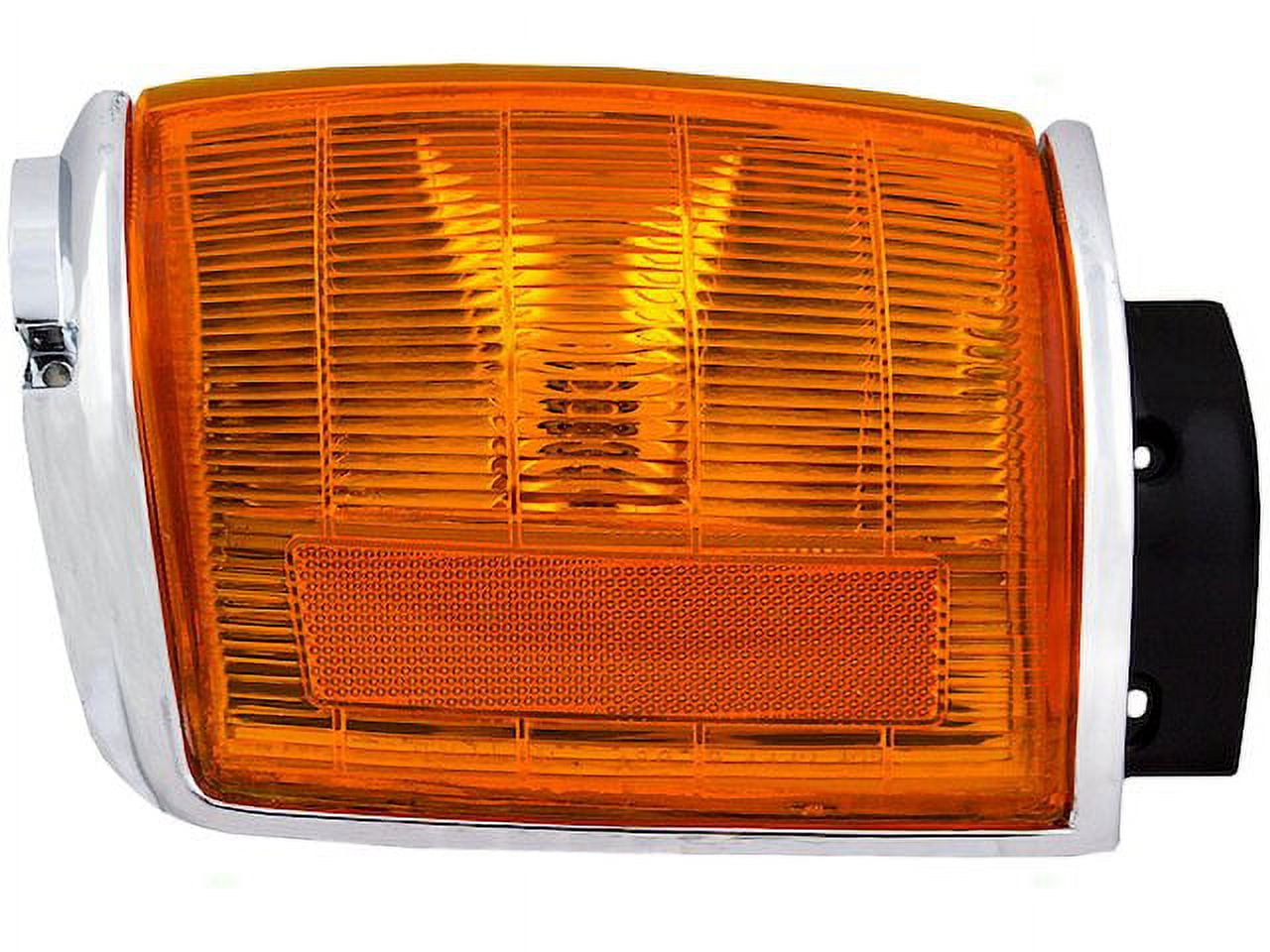 Right Turn Signal / Parking Light Assembly - Compatible with 1984 ...