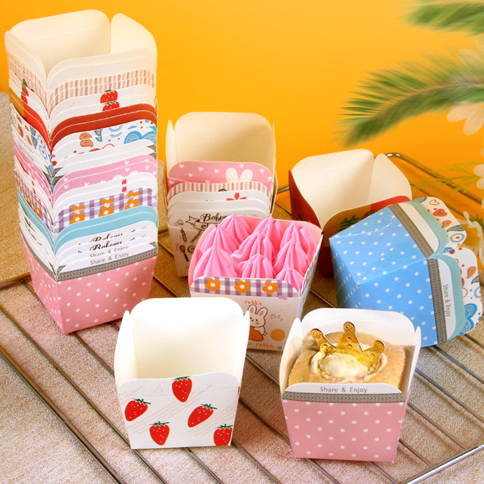 Riguas 100Pcs Disposable Oven Safe Muffin Cup Square Grease-resistant ...