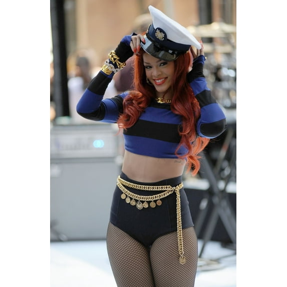 Rihanna At Talk Show Appearance For Nbc Today Show Summer Concert ...