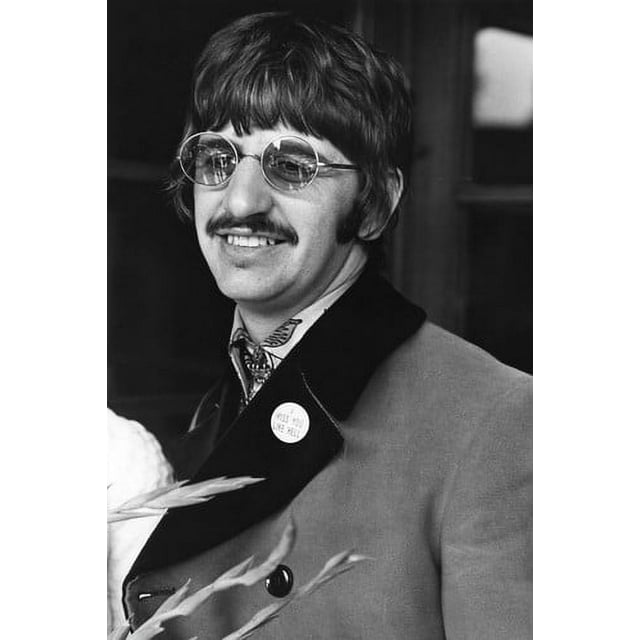 Ringo Starr smiling pose outside Queen Charlotte's Hospital London 1967 ...