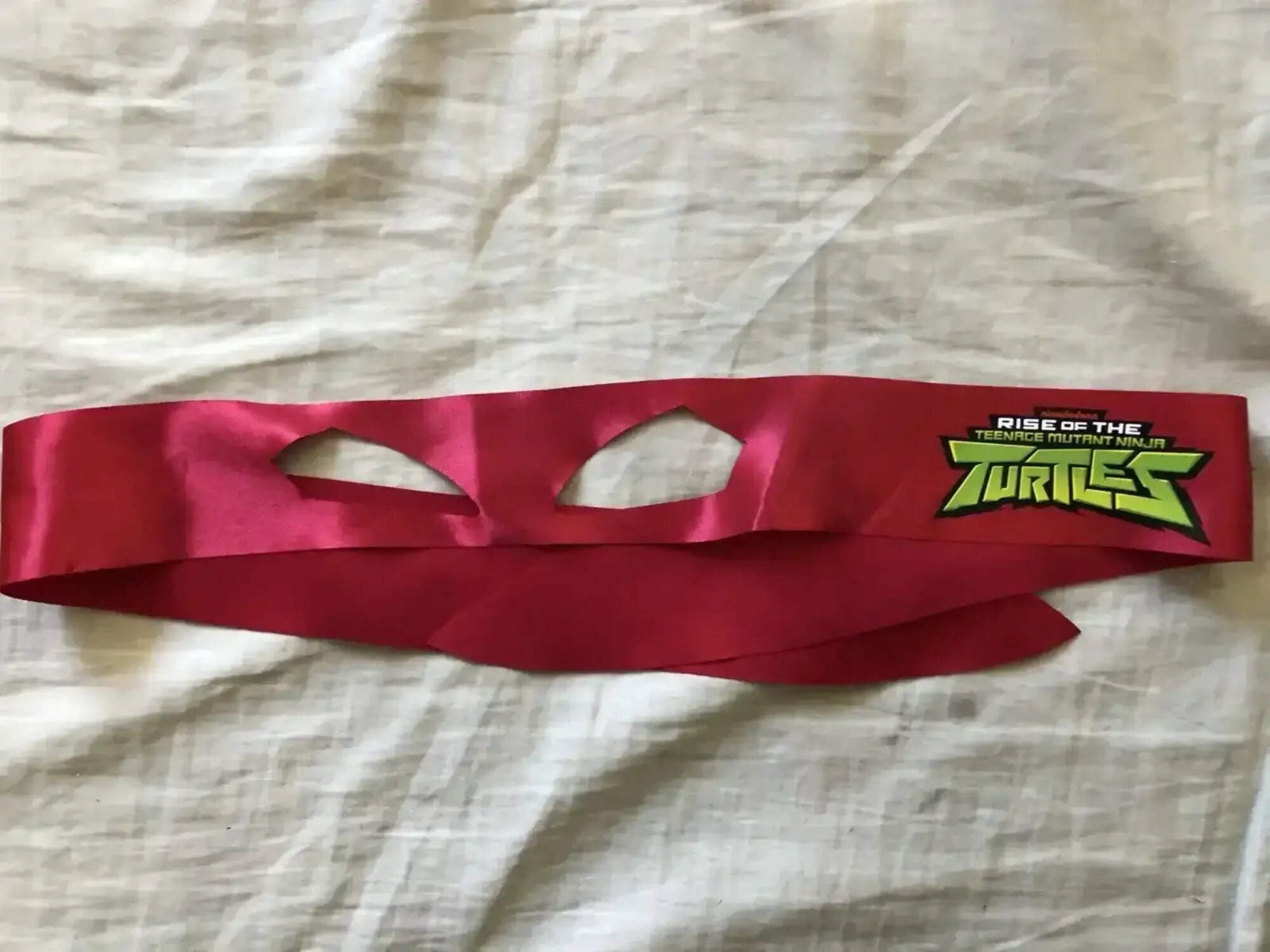 Rise of the Teenage Mutant Ninja Turtles 2018 Comic-Con red eye mask ...
