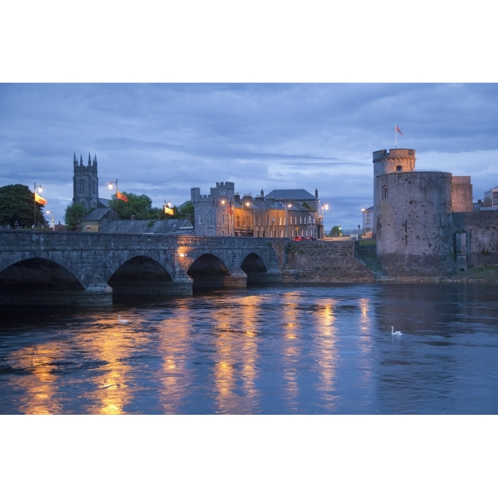 River Shannon with Thomond Bridge and King Johns Castle; Limerick ...