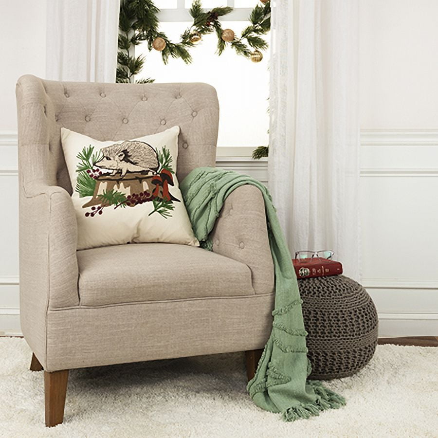 Rizzy Home Holiday Ivory/Multicolor Winter scene with Woodland Animal ...