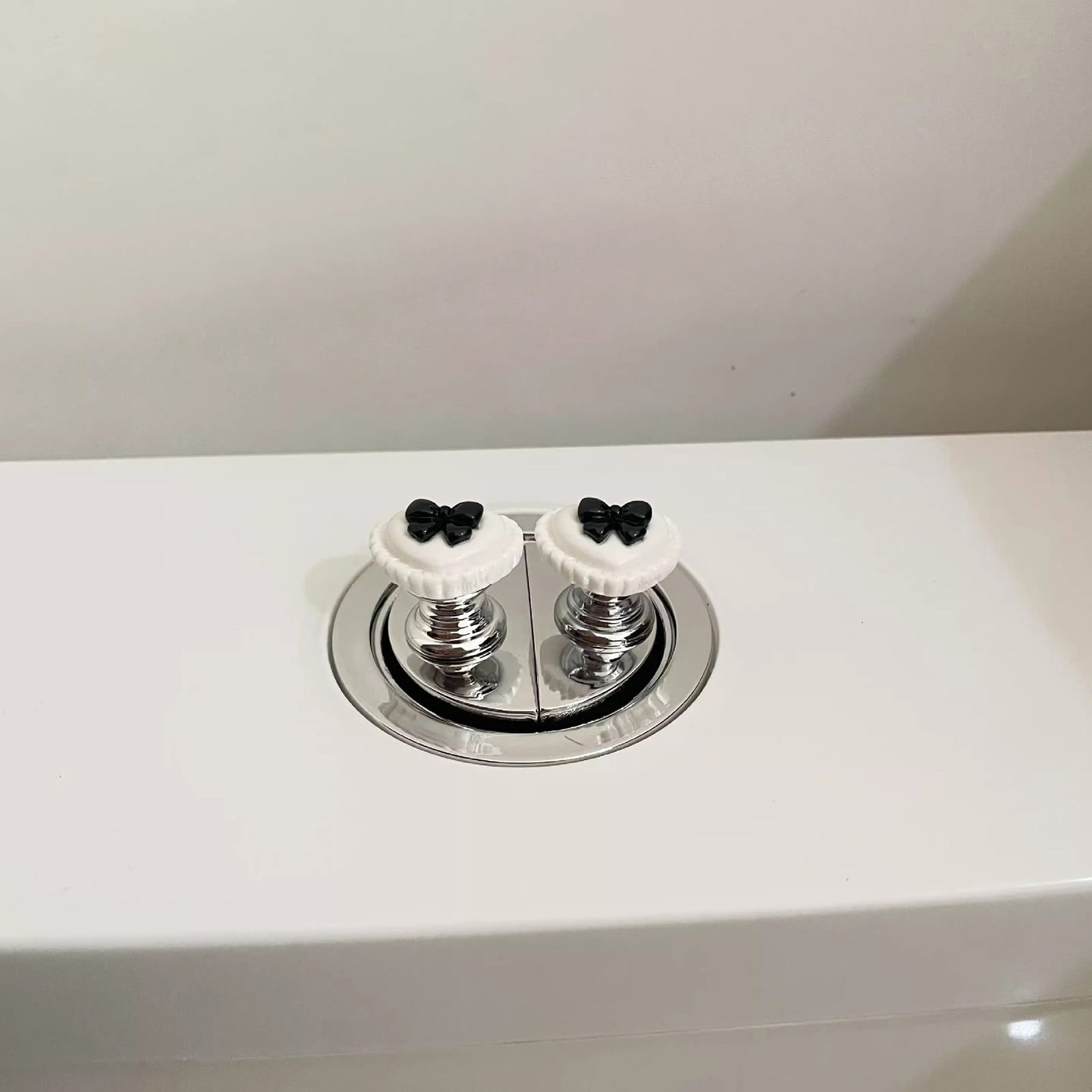 Rkxzt Heart-Shaped Toilet Lid Lifter, Hygienic Adhesive Non-Dirty ...