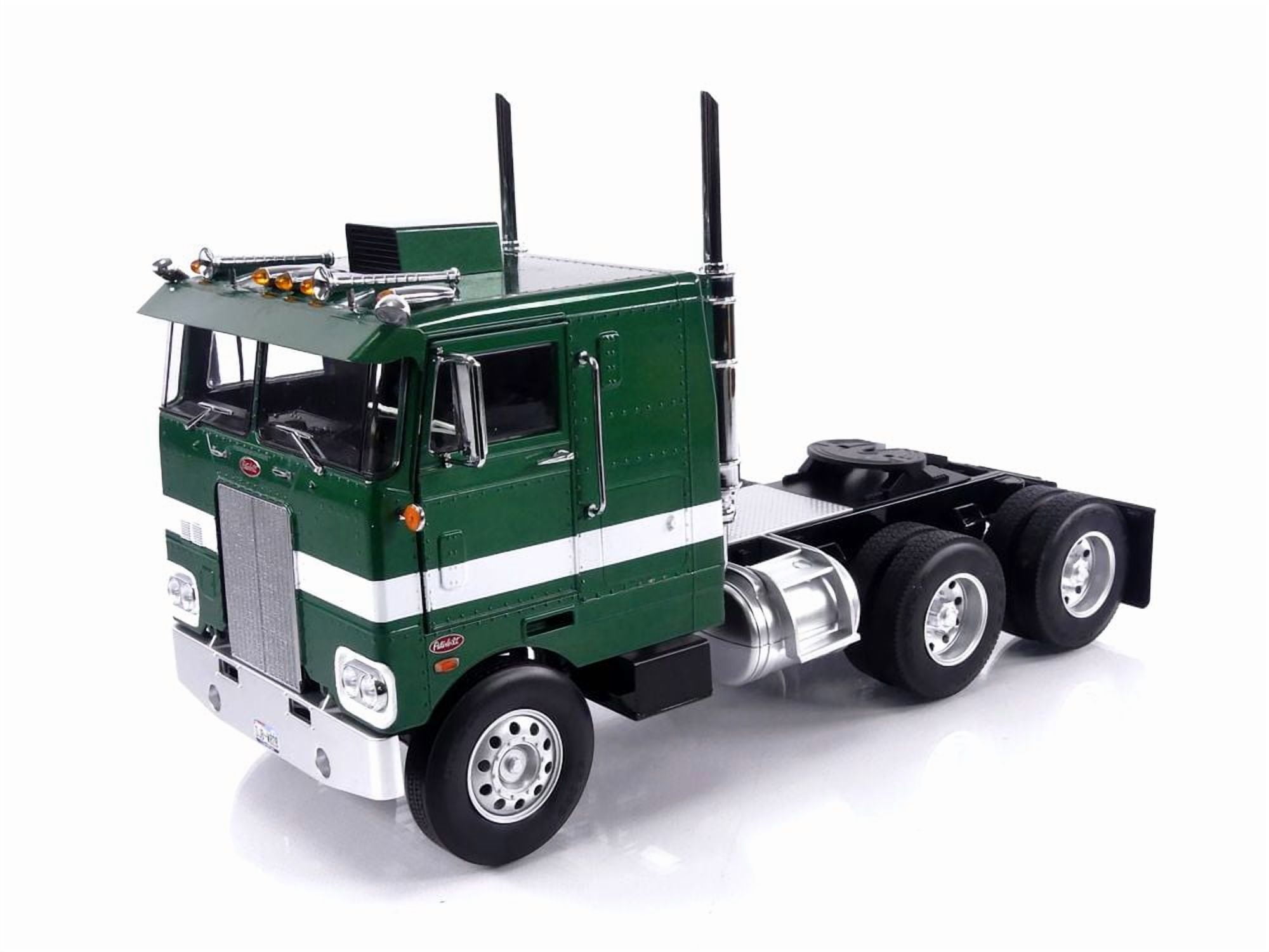 Road Kings 1977 Peterbilt 352 Pacemaker Semi Green and White 1:18 ...