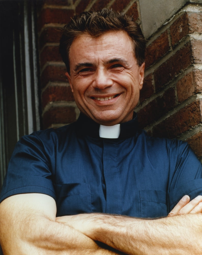 Robert Blake smiling in Priest Shirt Photo Print (8 x 10) - Walmart.com