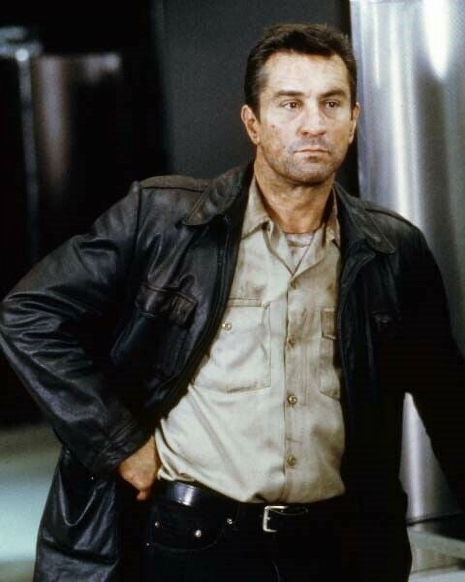 Robert De Niro as bounty hunter Jack Walsh 1983 Midnight Run 8x10 inch ...