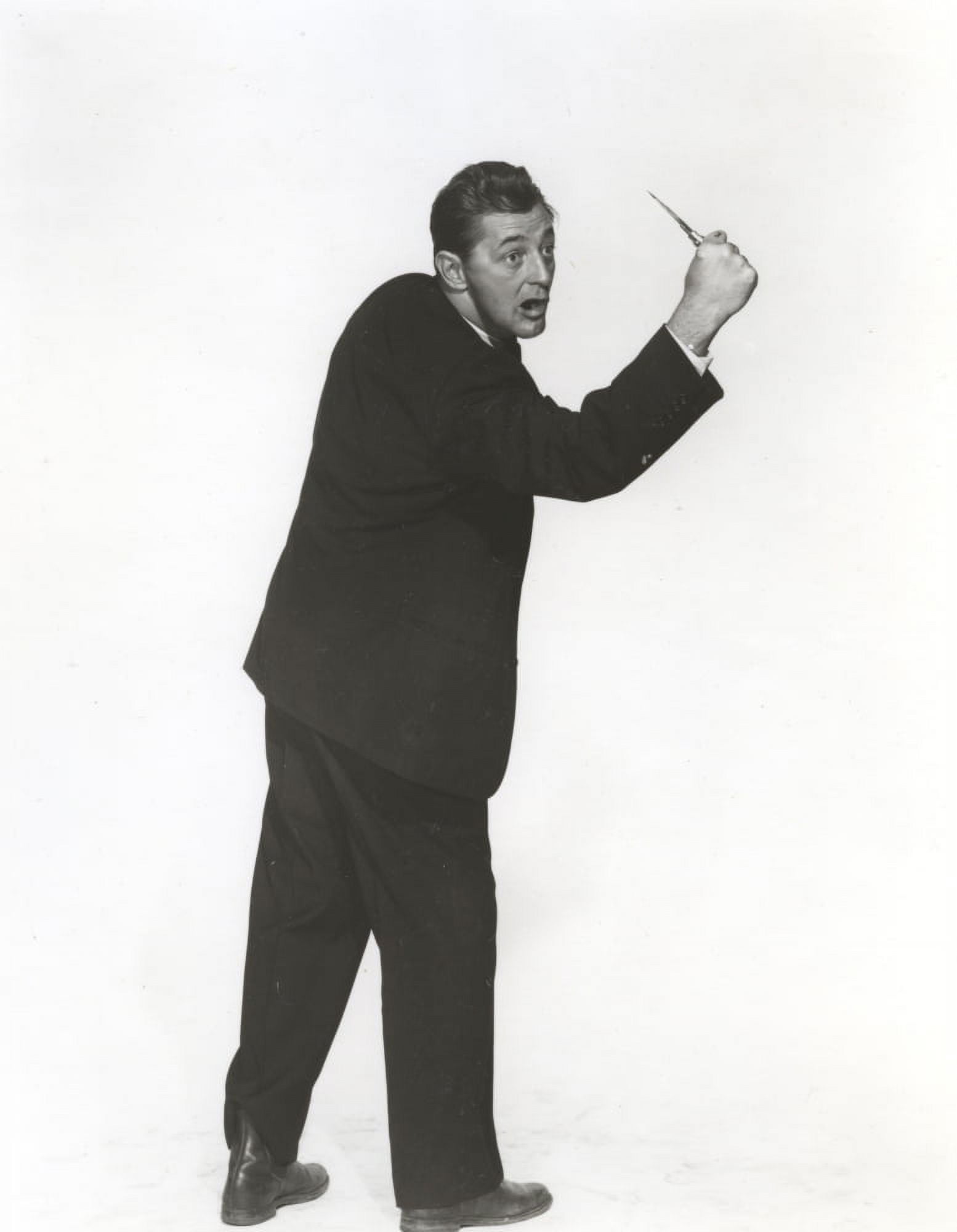 Robert Mitchum as Harry Powell Photo Print (24 x 30) - Walmart.com