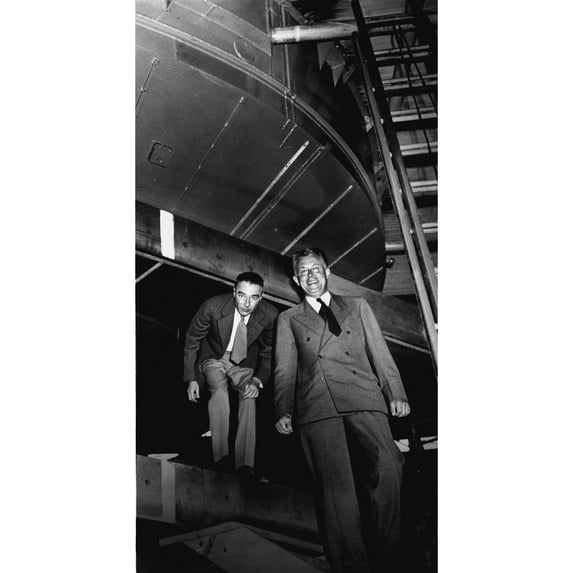 Robert Oppenheimer And Ernest Lawrence At The 184-Inch Cyclotron In ...