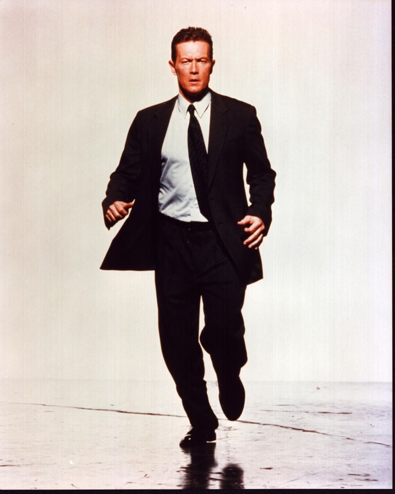 Robert Patrick Running In Suit And Tie Photo Print (16 x 20) - Item ...