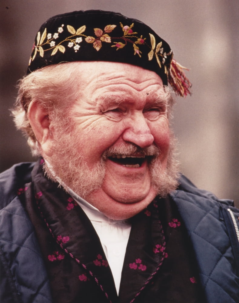 Robert Prosky Close Up Portrait Photo Print (8 x 10) - Walmart.com