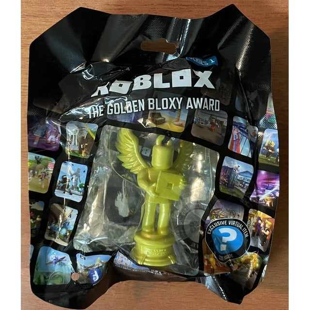 Roblox The Golden Bloxy Award Backpack Clip Series 1 - Walmart Business ...