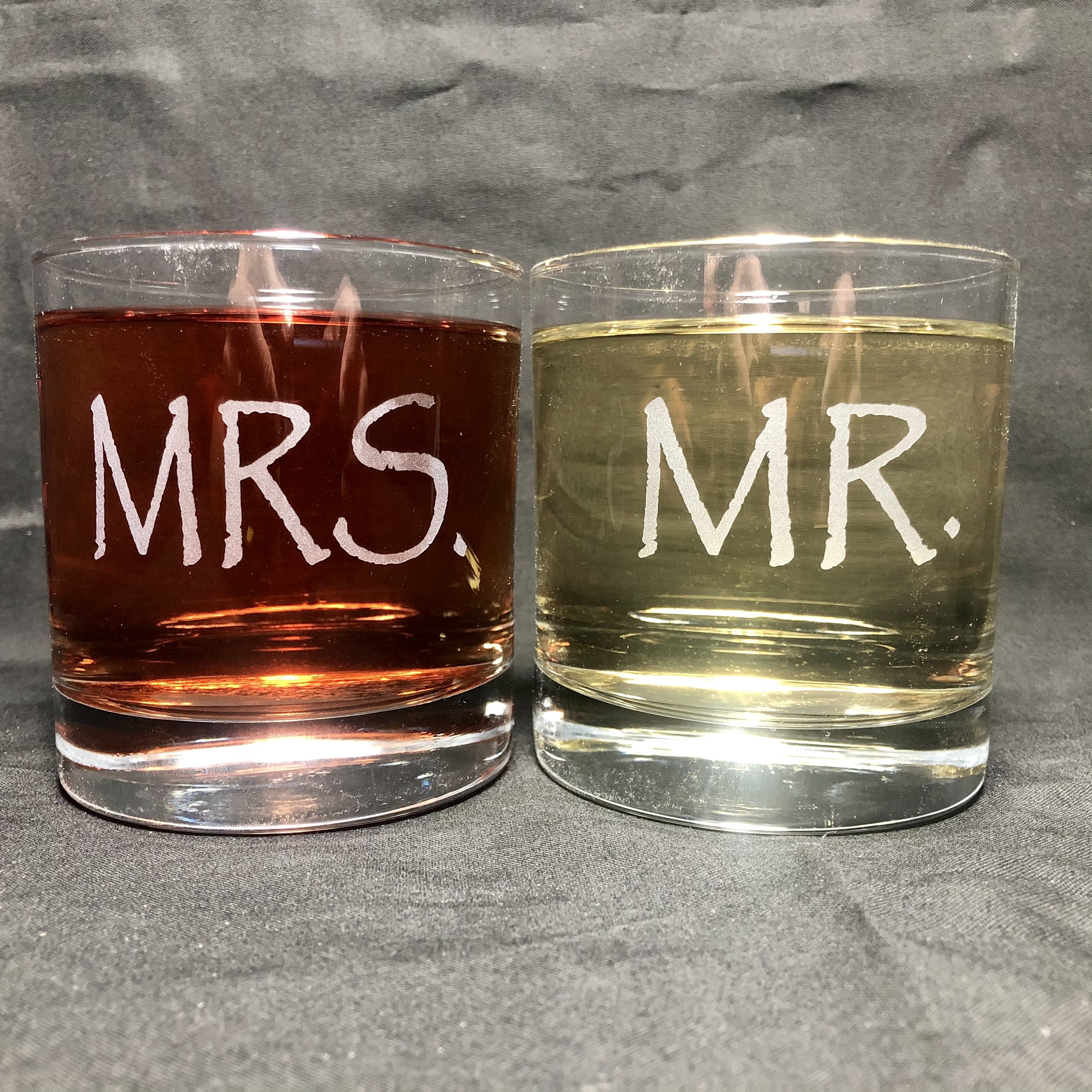 Rock Glass set Mr Mrs 10 oz - Walmart.com