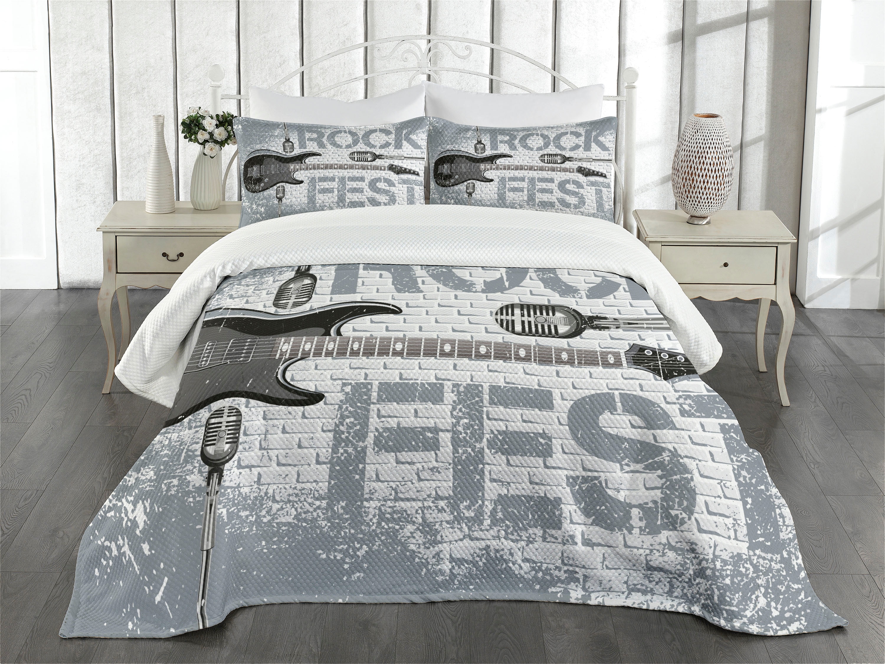 Rock Music Bedspread Set Queen Size, Grunge Color Splashed Brick Wall ...