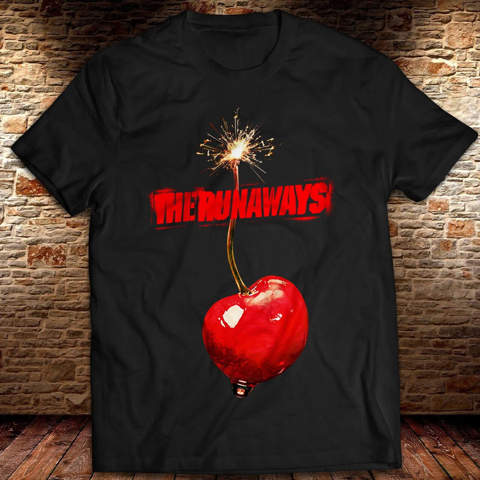 Rock Music T-Shirt The Runaways Tee Joan Jett Party Live Concert ...