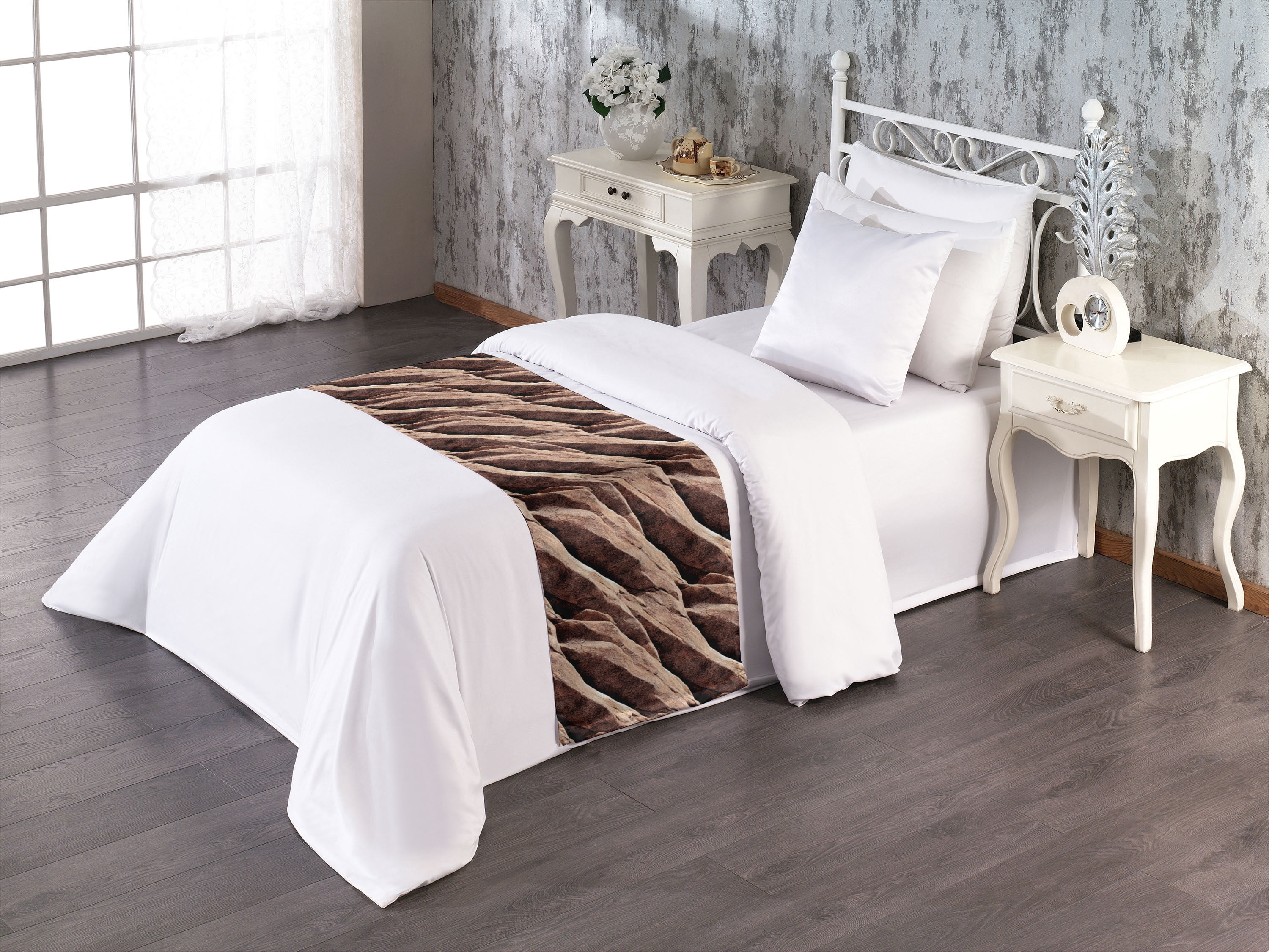 Rock Pattern Bed Runner, Natural Stone Look Print Wild Desert Close Up ...