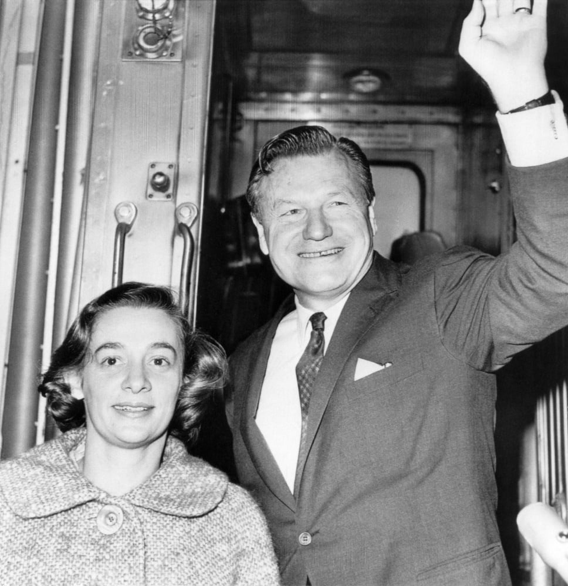Rockefeller Family. New York Governor Nelson Rockefeller (Right) With ...