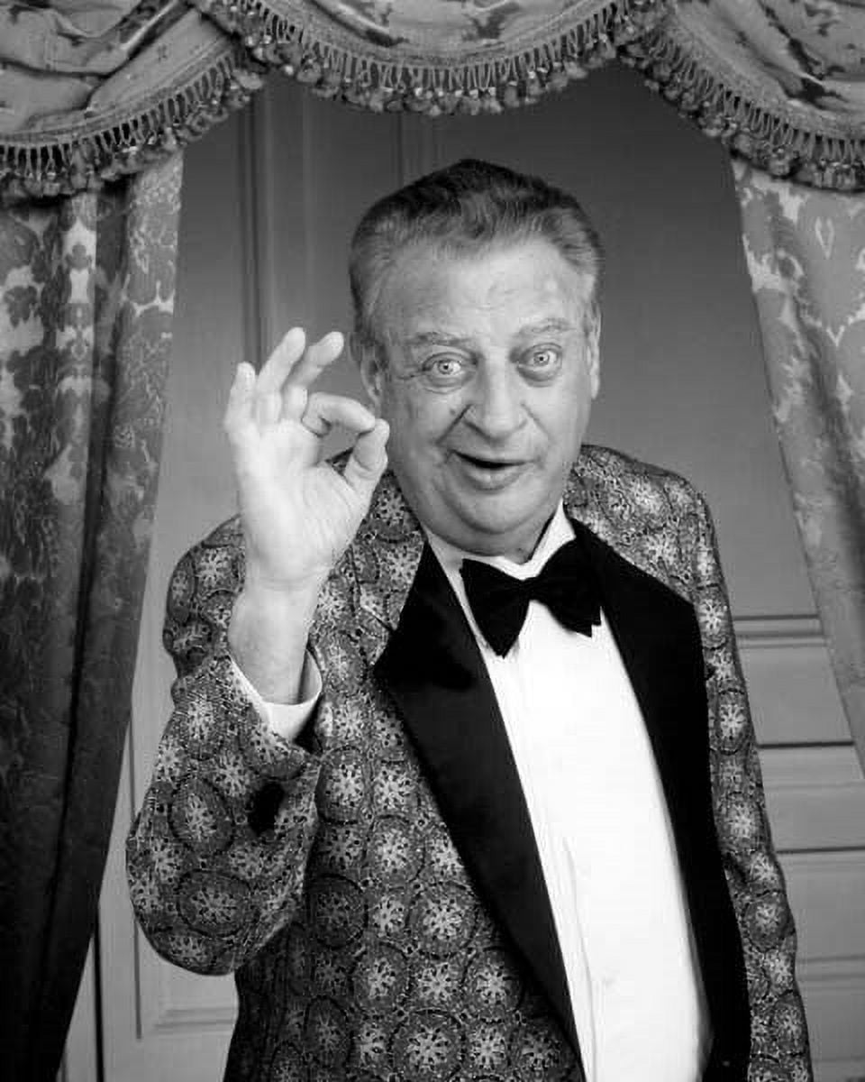 Rodney Dangerfield comic legend in classic pose 8x10 inch photo ...