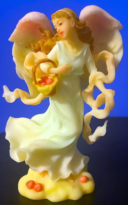 Roman Seraphim Classics Heaven on Earth "September" Angel of the Month ...