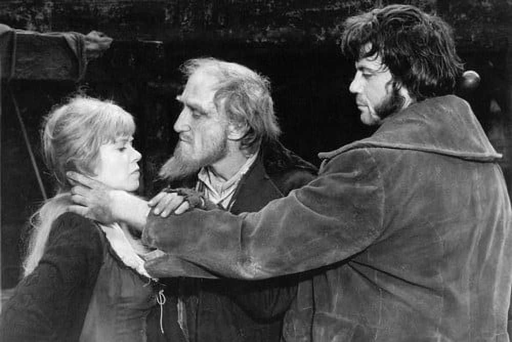 Ron Moody, Shani Wallis and Oliver Reed in Oliver! 24x36 Poster ...