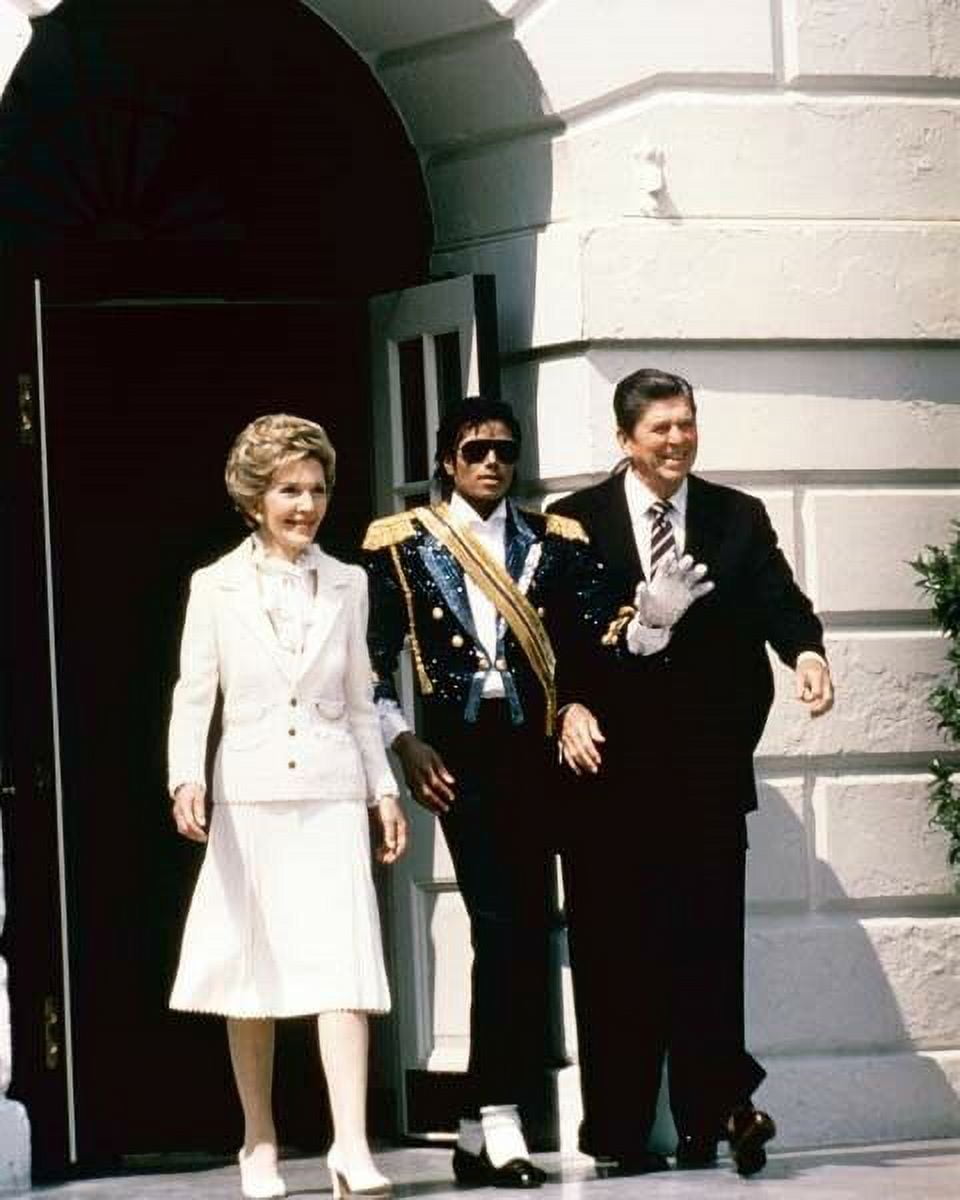 Ronald Reagan & Nancy Reagan pose with Michael Jackson 8x10 inch photo ...