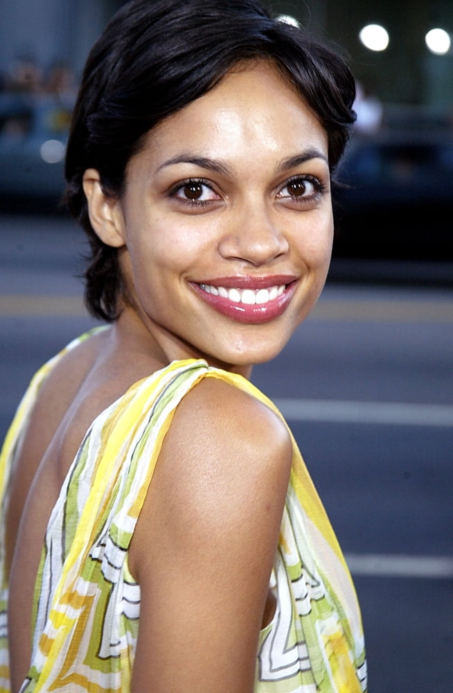 Rosario Dawson At The Premiere Of The Manchurian Candidate, July 22 ...