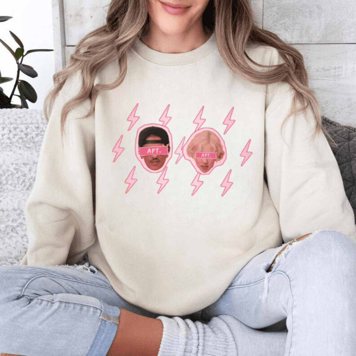 Rose Bruno Mars APT Fan Made Kpop Sweatshirt Trending Music Crewneck ...