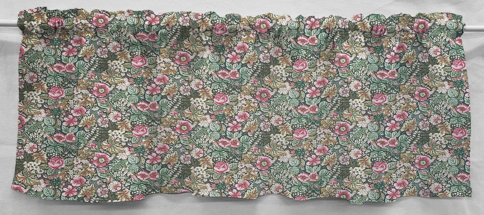 Rose Garden Valances by Penny's Needful Things (Two Valance Panels 18 ...