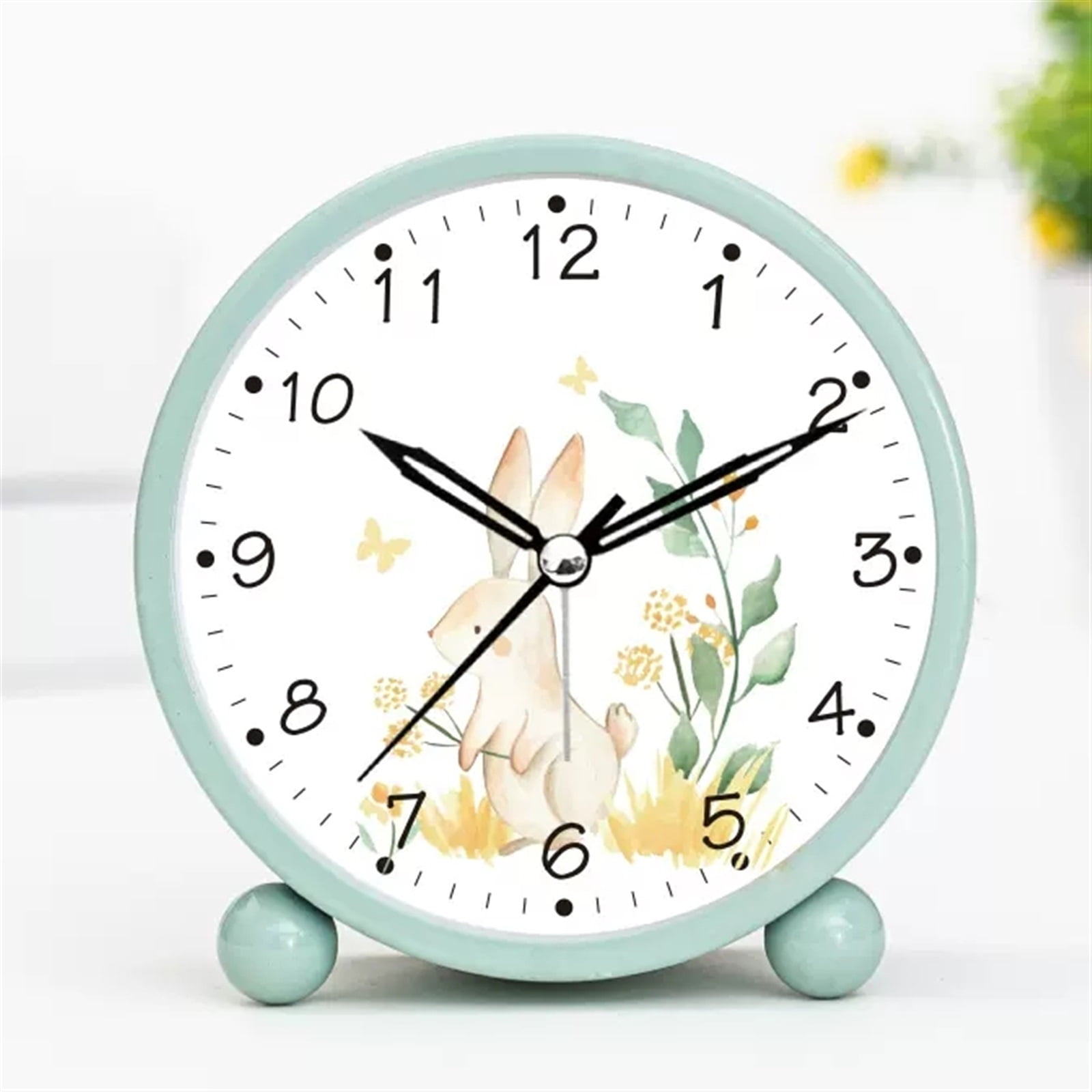 Round Alarm Clock, Non Ticking with Night Light Snooze Function Alarm ...