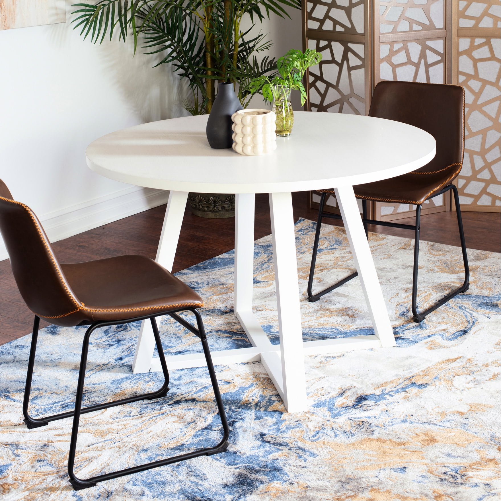 Round Desk Shape - Seats 2 with Ease - Dining Area - Clean - lined and ...