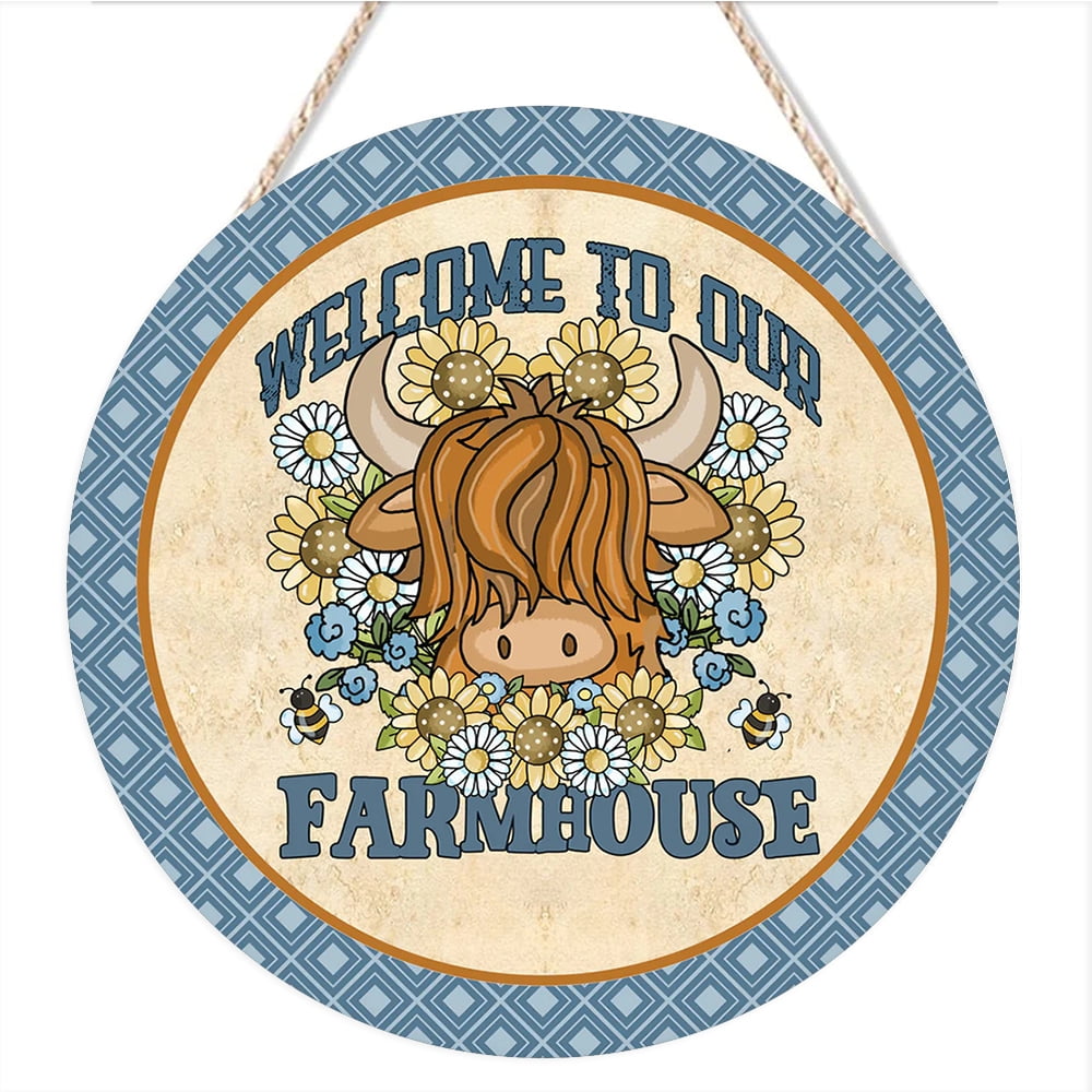 Round Hanging Wood Sign Highland Cow Welcome to our Farm Sign, Wreath ...