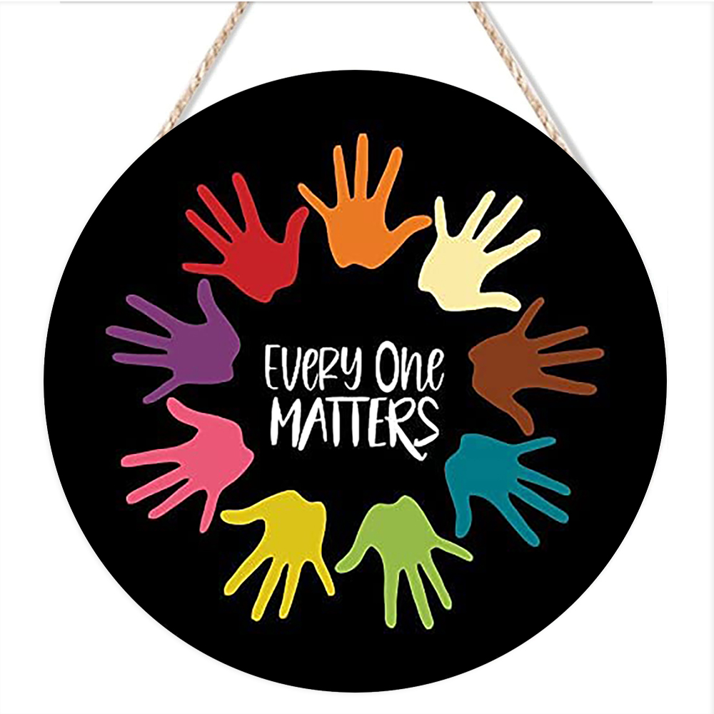 Round Hanging Wood Sign Rustic Wall Decor Everyone Matter Hands Retro ...