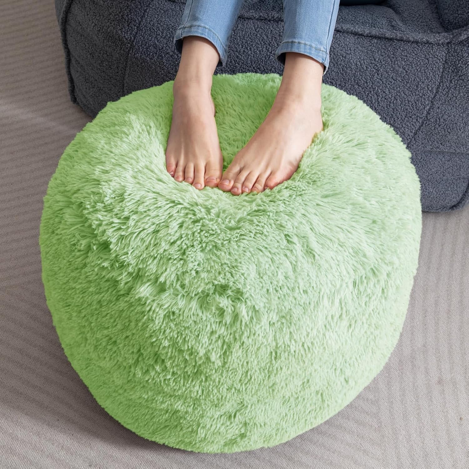 Round Stuffed Pouf Ottoman, Long Faux Fur Poufs with Foam Chunk Filling ...