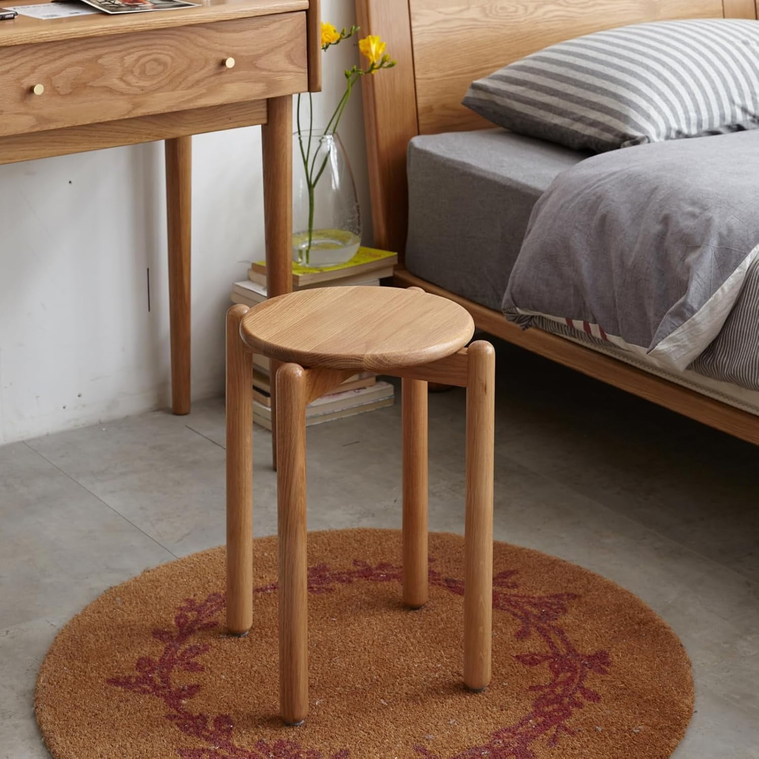 Round Wooden Stool, Stackable Stools with Anti-Slip Foot Pads, 100% ...