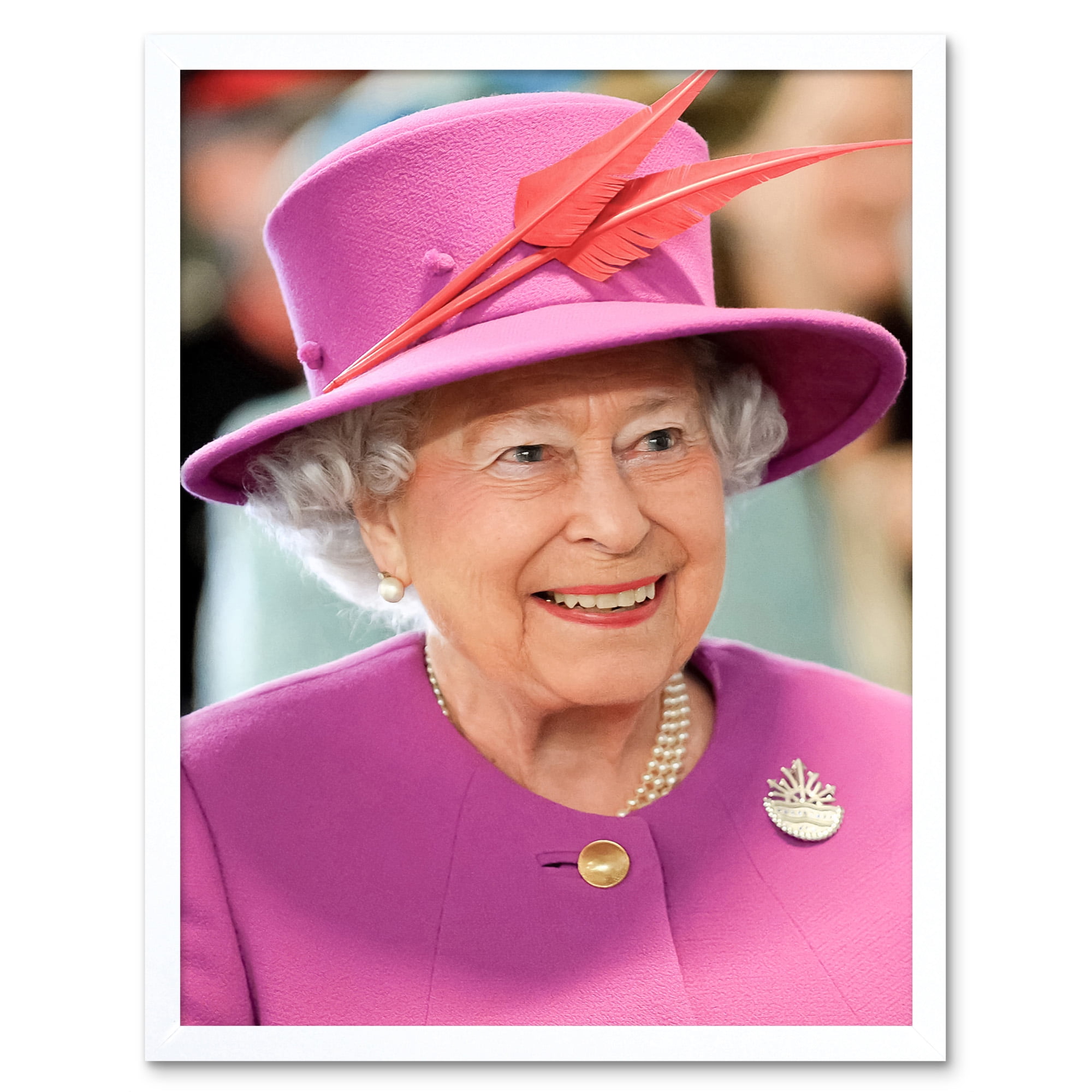 Rouse Portrait Smiling Queen Elizabeth II England Royal Majesty ...