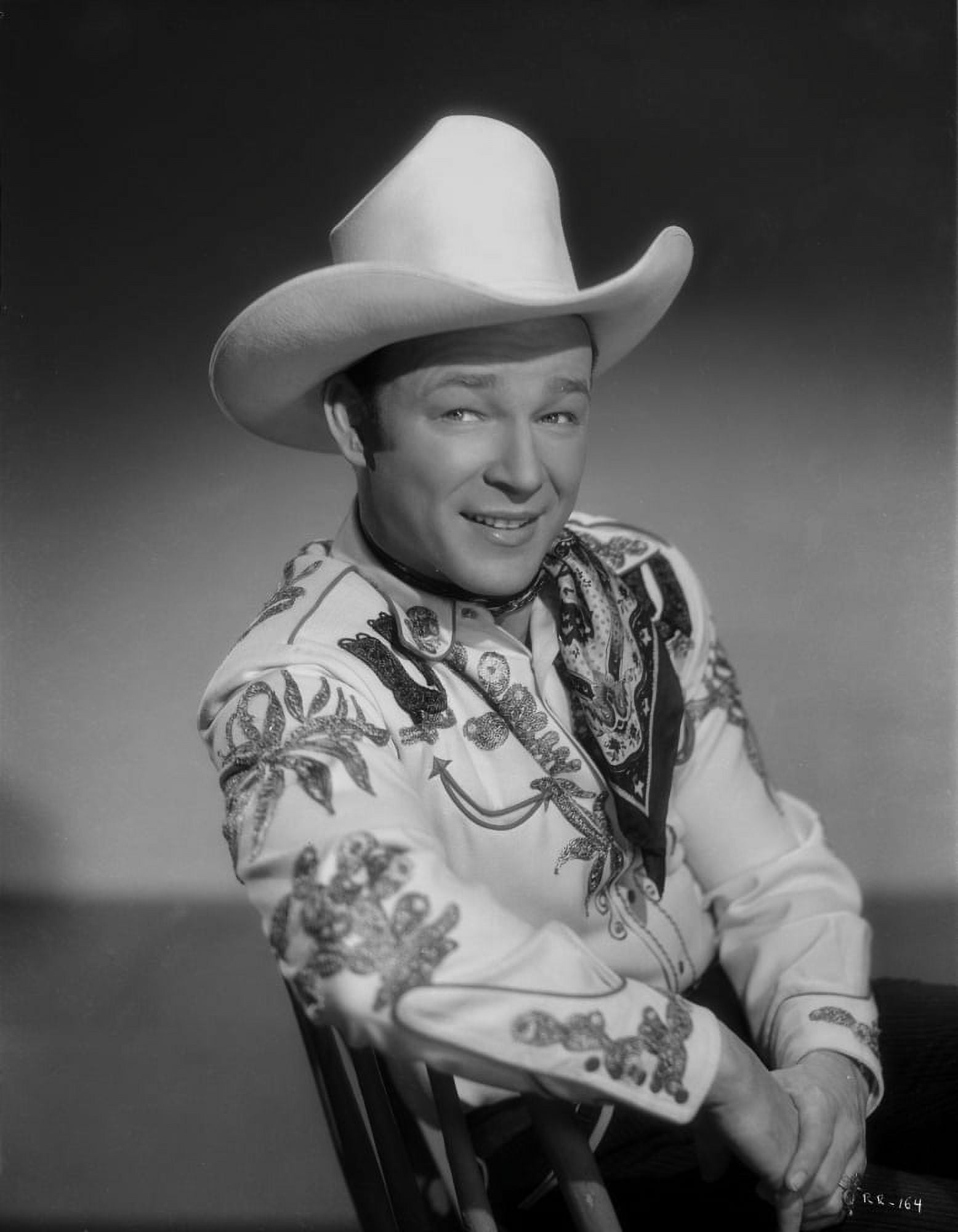 Roy Rogers Seated in Cowboy Outfit Photo Print (24 x 30) - Walmart.com