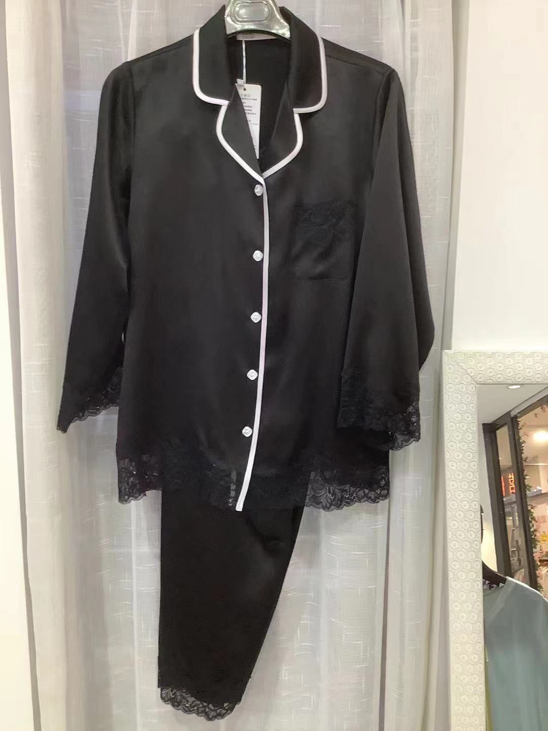 Royal Exclusive Heavy duty Silk Pajamas for Women in Spring, Summer ...