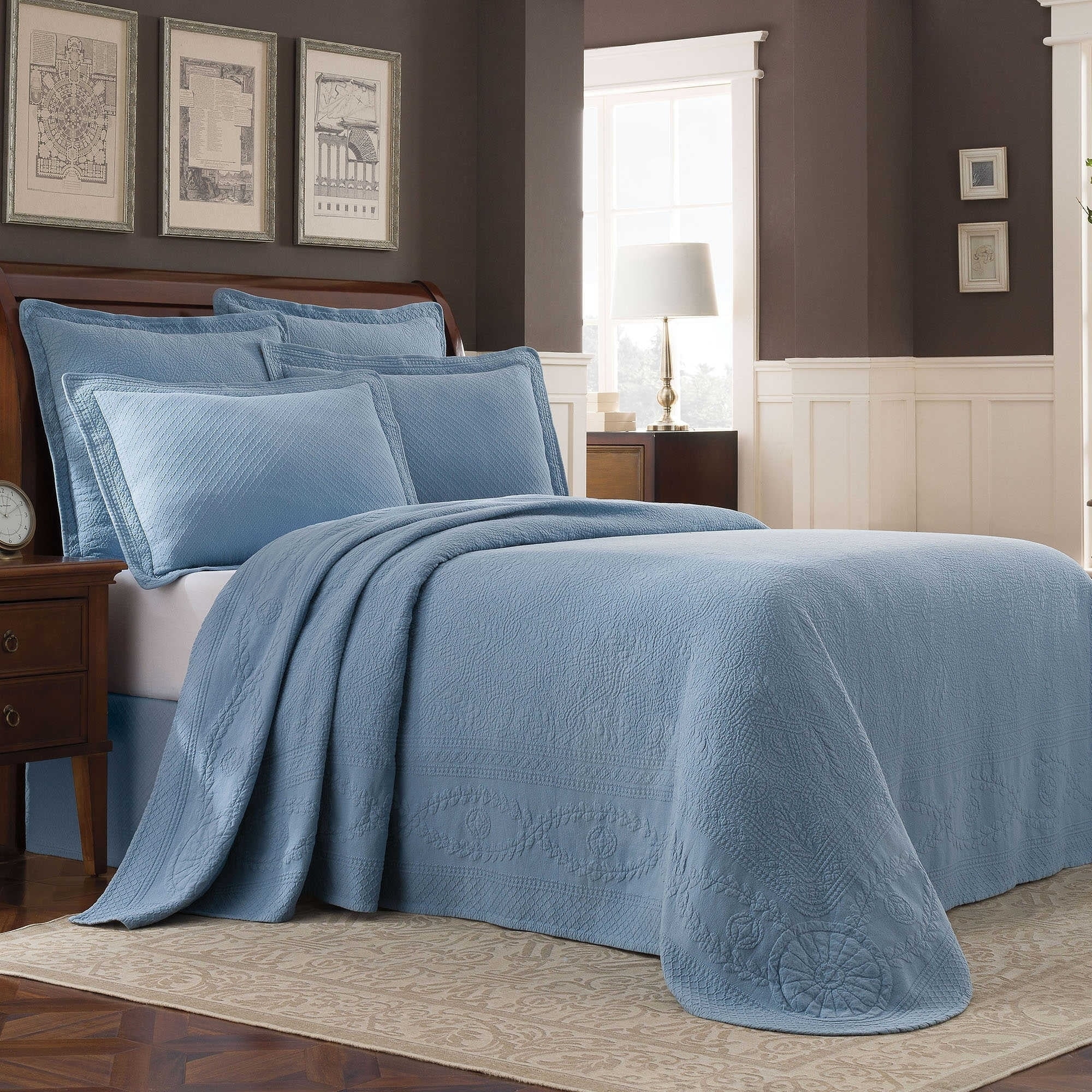 Royal Heritage Home Williamsburg Abby Bedspread White Queen - Walmart.com