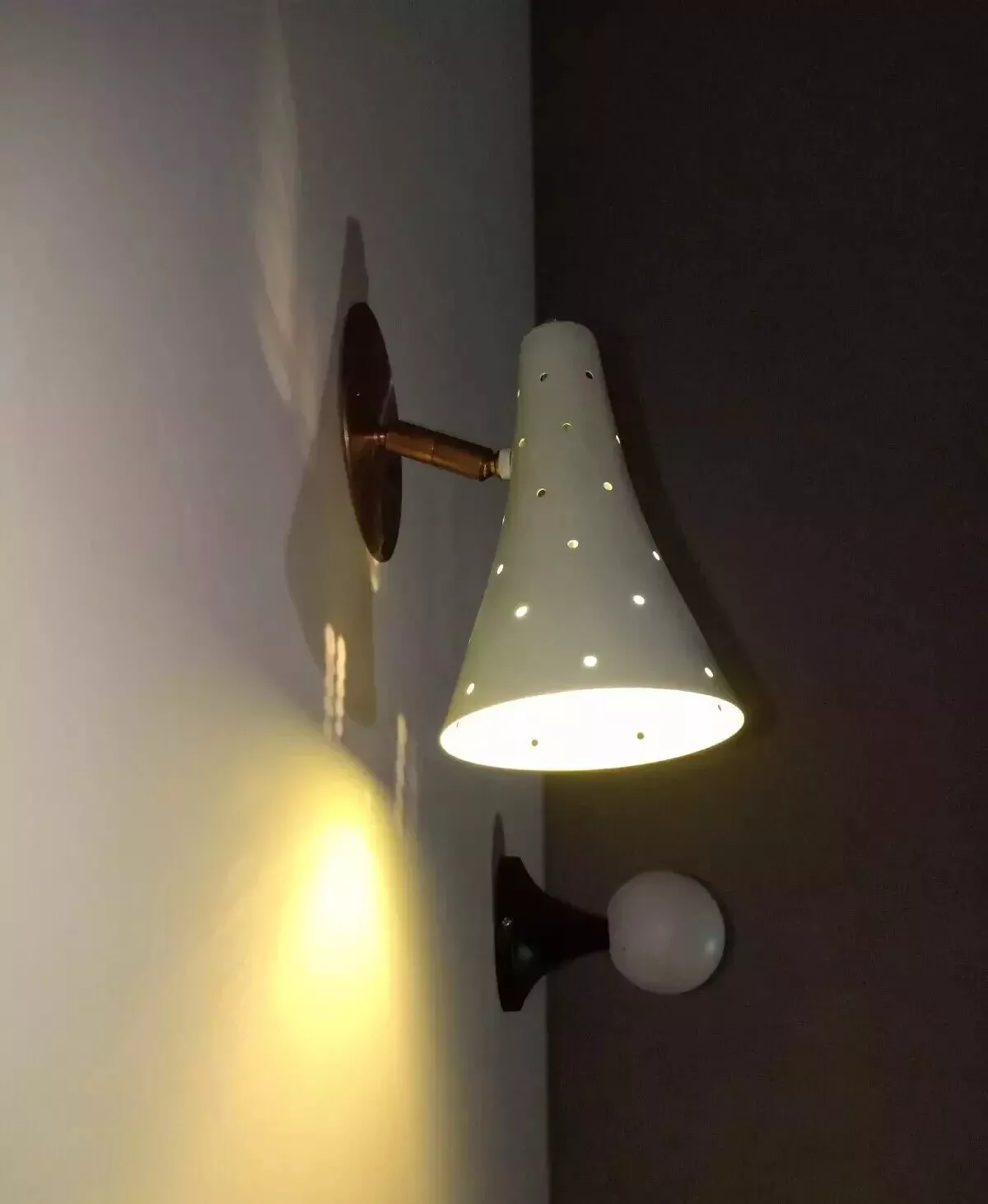 Royal Lights Pair Of Mid Century Modern Indoor Brass Italian Wall ...